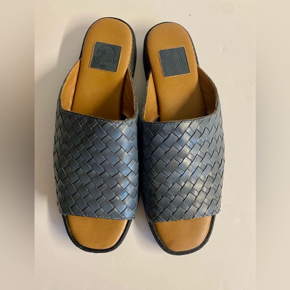 Decoys | Shoes | Decoysleather Sandals In Slate Bluein Excellent ...